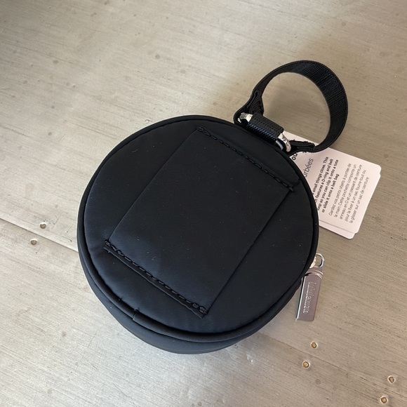 lululemon athletica | Bags | New Lululemon Coin Pouch Logo Card Holder ...